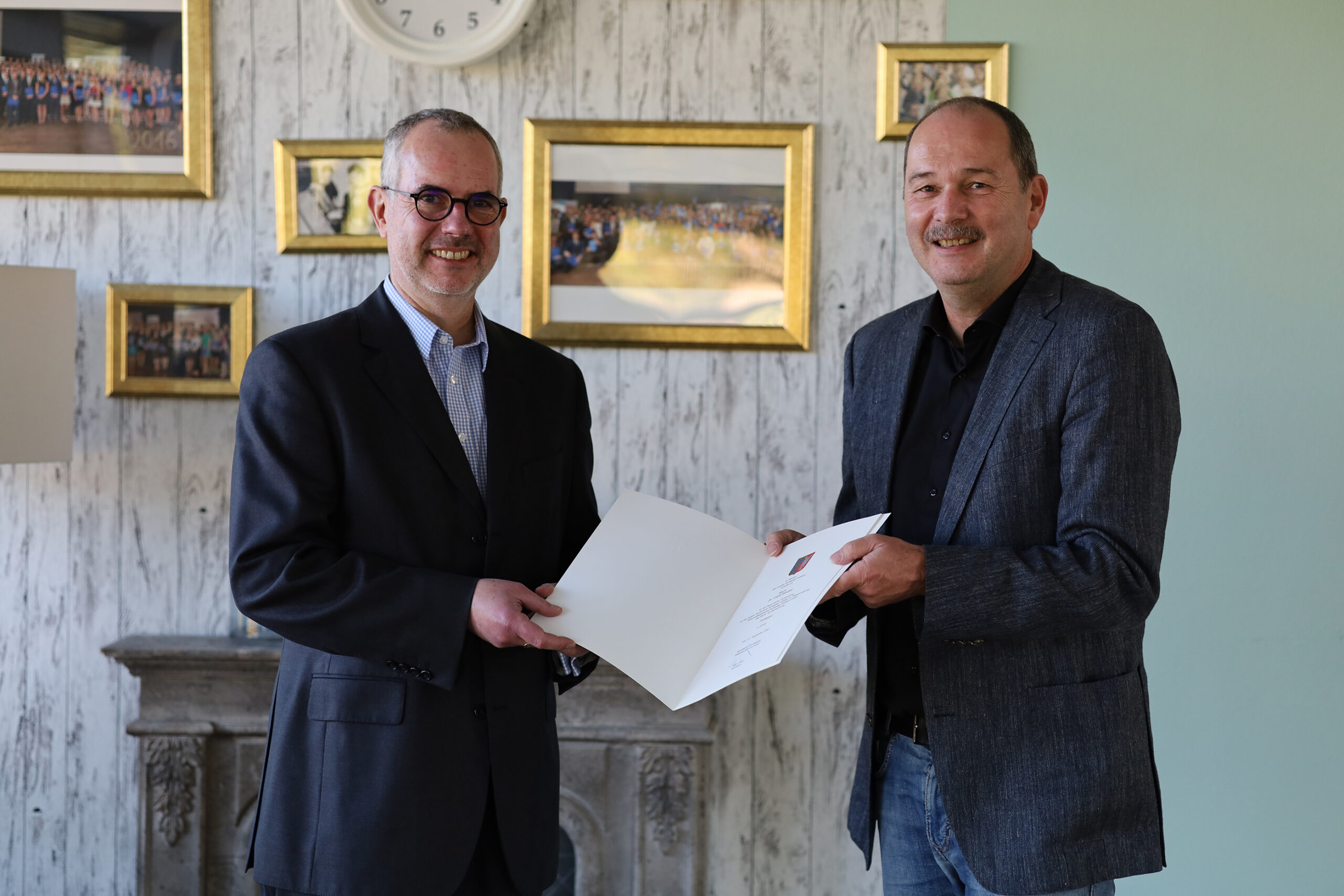 Dr. Frank Winzker zum Professor ernannt - DHSH